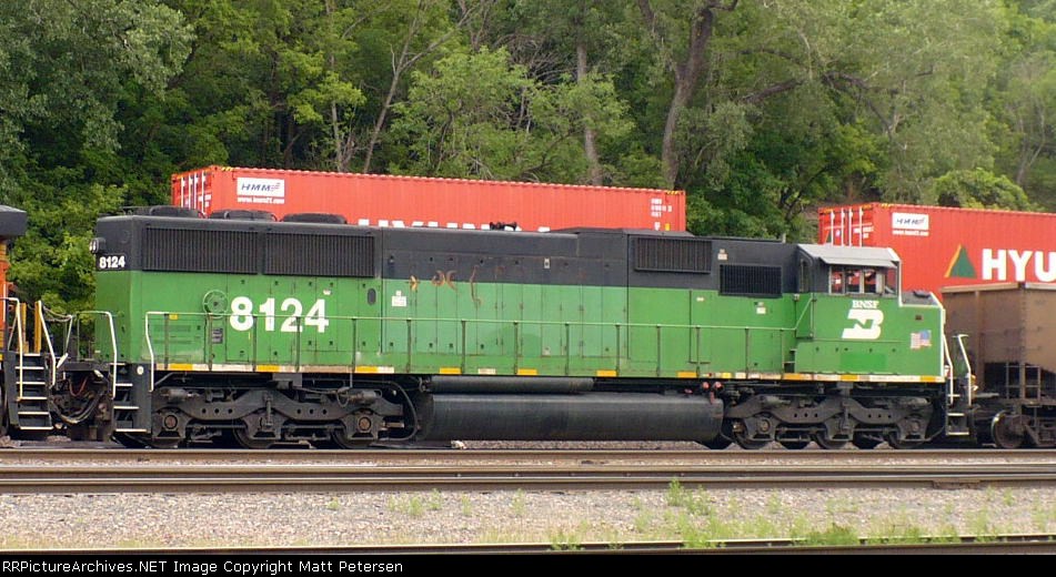 BNSF 8124